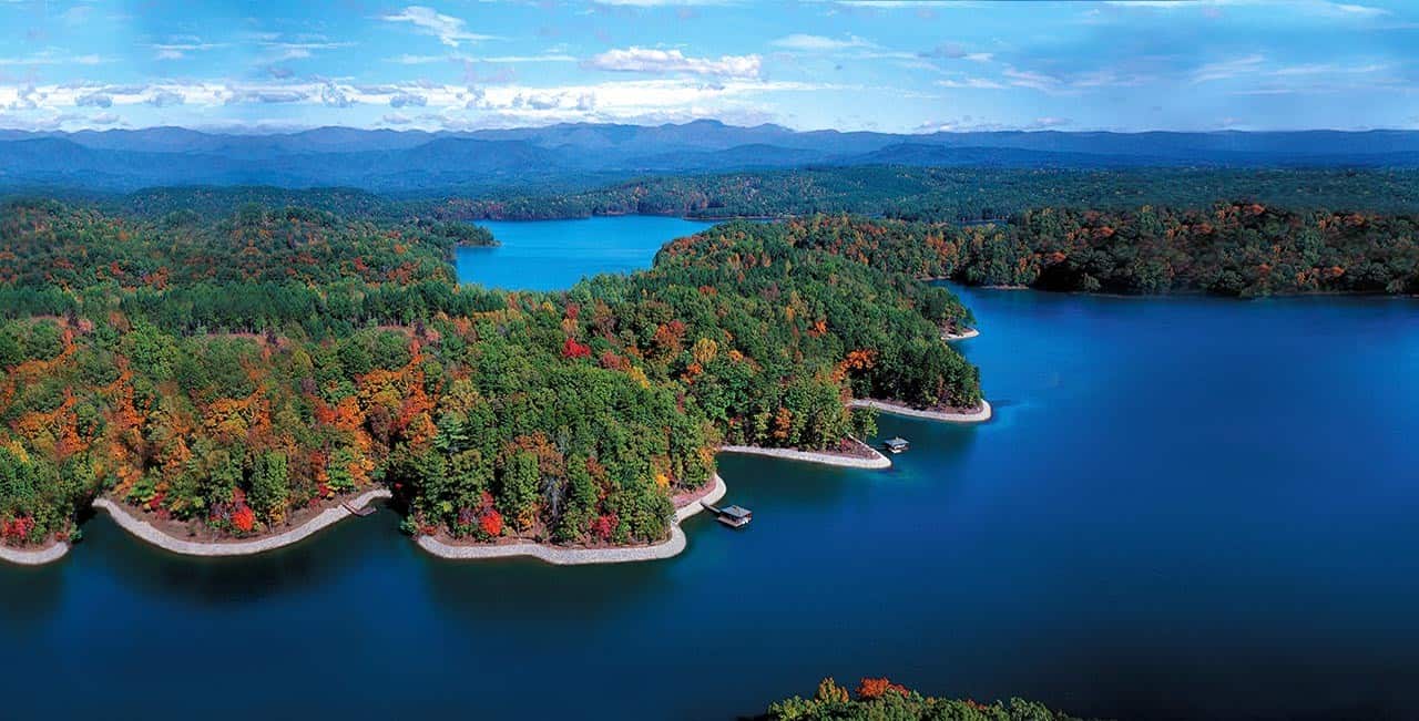 Most Popular Lake House Communities in the USA